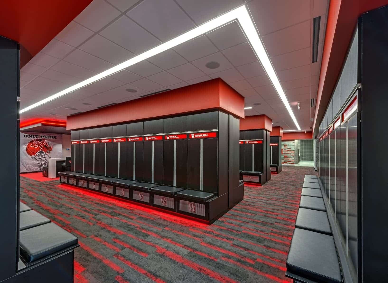 University of Houston – Football Locker Room - PBK Architects