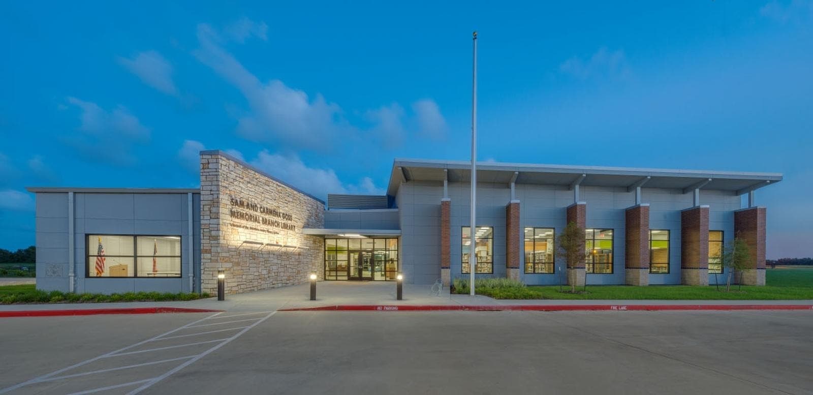 Sam and Carmena Goss Memorial Branch Library - PBK Architects