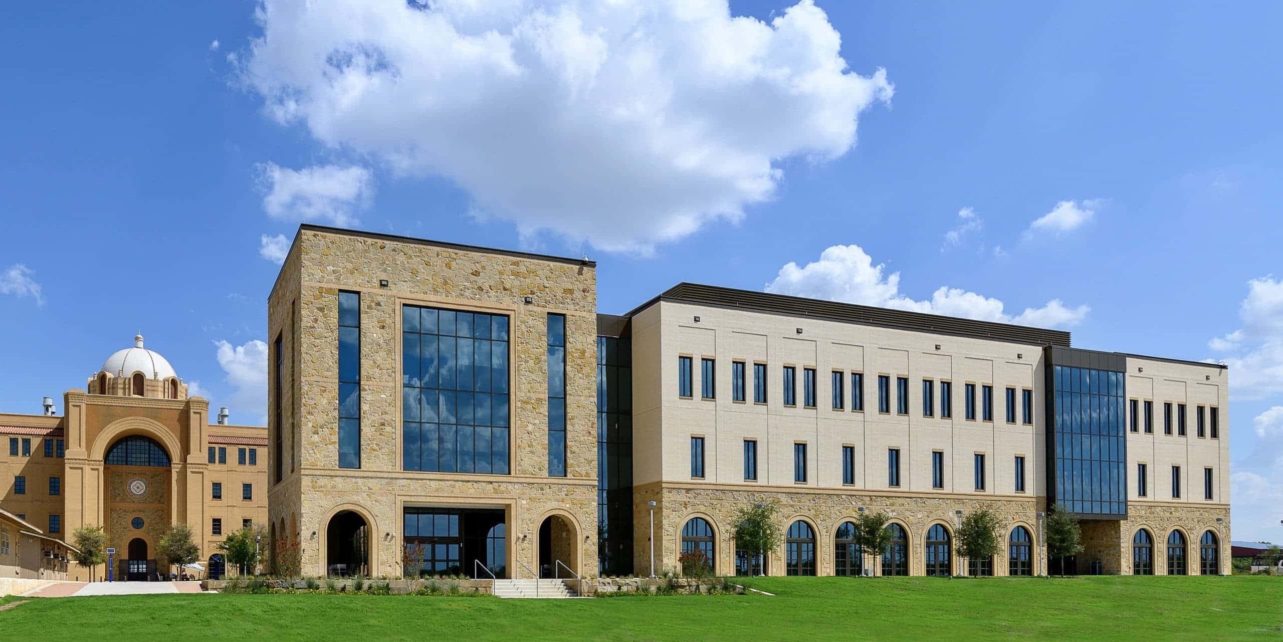 Texas A&M University-San Antonio Academic and Administration Building ...