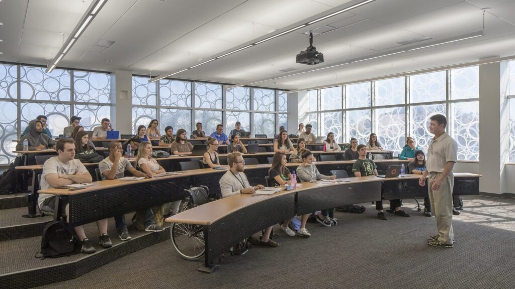 University of South Florida St. Petersburg College of Business - PBK ...