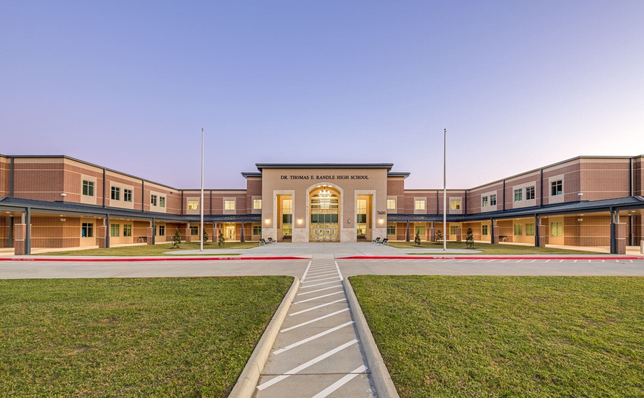 Dr. Thomas Randle High School - PBK Architects
